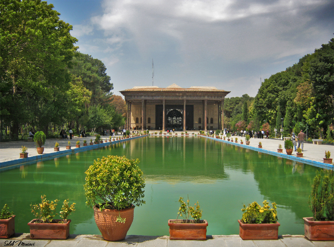 Exploring Chehel Sotoun in Iran - HEY PERSIA